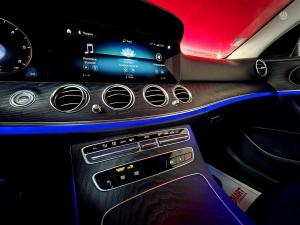 Pelēks Mercedes-Benz E 220 2021 Tauragė, ar dzinēja tilpumu 1.95 L un nobraukumu 320 tūkst. km par 17300 €, foto 48 vietnē AUTOMOTO.COM.LV