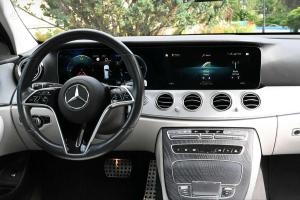 Серый Мерседес E 220 2021 в Вильнюс, объемом двигателя 2.00 л и пробегом 92 тыс. км за 34500 €, фото 16 на AUTOMOTO.COM.LV