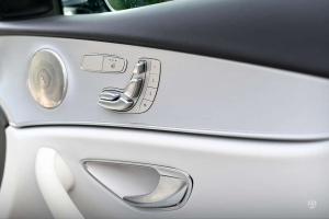 Серый Мерседес E 220 2021 в Вильнюс, объемом двигателя 2.00 л и пробегом 92 тыс. км за 34500 €, фото 22 на AUTOMOTO.COM.LV