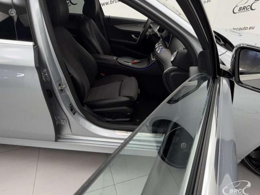 Серый Мерседес E 220 2022 в Вильнюс, объемом двигателя 1.99 л и пробегом 176 тыс. км за 23000 €, фото 11 на AUTOMOTO.COM.LV
