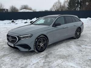 Pelēks Mercedes-Benz E 220 2024 Kauņa, ar dzinēja tilpumu 1.99 L un nobraukumu 36 tūkst. km par 59900 €, foto 2 vietnē AUTOMOTO.COM.LV
