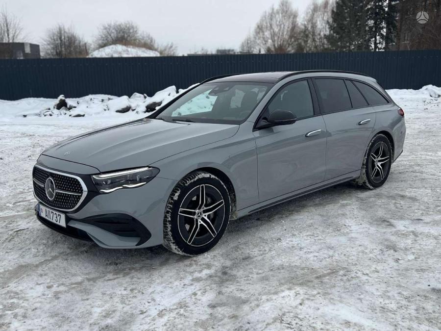 Pelēks Mercedes-Benz E 220 2024 Kauņa, ar dzinēja tilpumu 1.99 L un nobraukumu 36 tūkst. km par 59900 €, foto 2 vietnē AUTOMOTO.COM.LV
