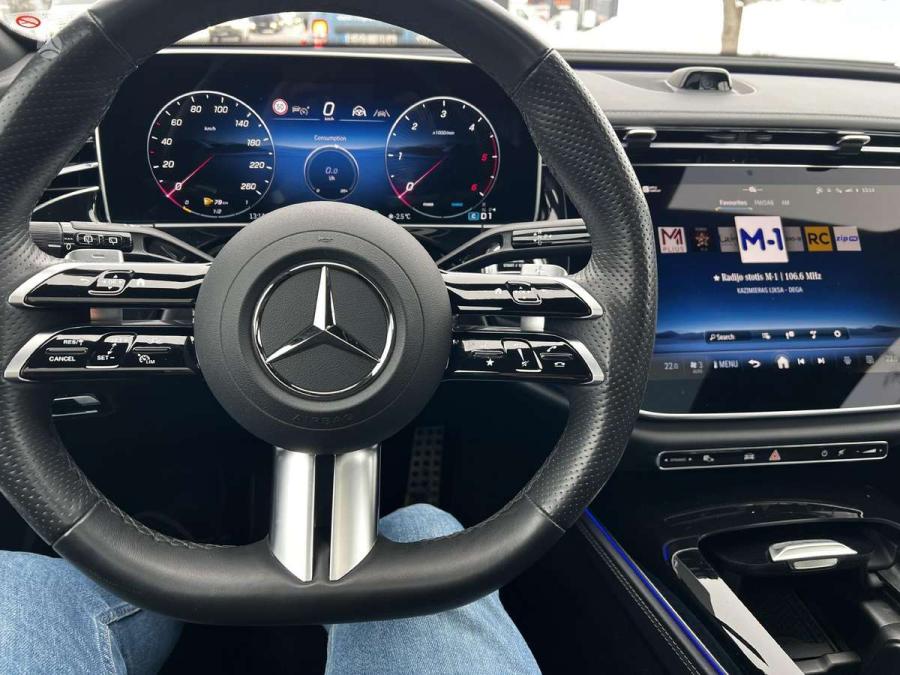 Pelēks Mercedes-Benz E 220 2024 Kauņa, ar dzinēja tilpumu 1.99 L un nobraukumu 36 tūkst. km par 59900 €, foto 11 vietnē AUTOMOTO.COM.LV