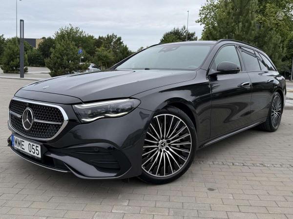 Серый Мерседес E 220 2024 в Паланга, объемом двигателя 1.99 л и пробегом 54 тыс. км за 54500 €, фото 1 на AUTOMOTO.COM.LV