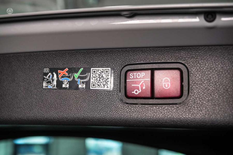 Серый Мерседес E 220 2024 в Каунас, объемом двигателя 1.99 л и пробегом 41 тыс. км за 52950 €, фото 17 на AUTOMOTO.COM.LV