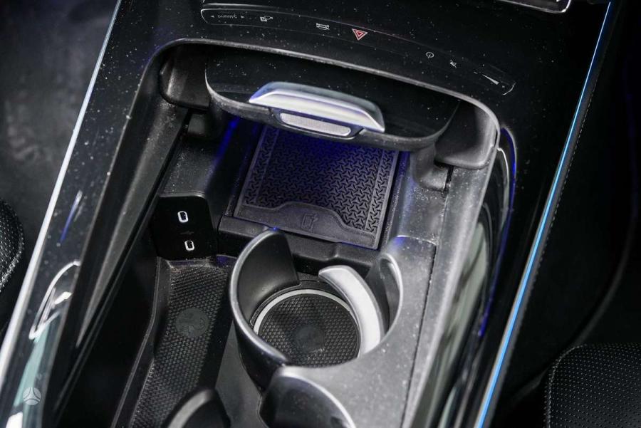 Серый Мерседес E 220 2024 в Каунас, объемом двигателя 1.99 л и пробегом 41 тыс. км за 52950 €, фото 24 на AUTOMOTO.COM.LV