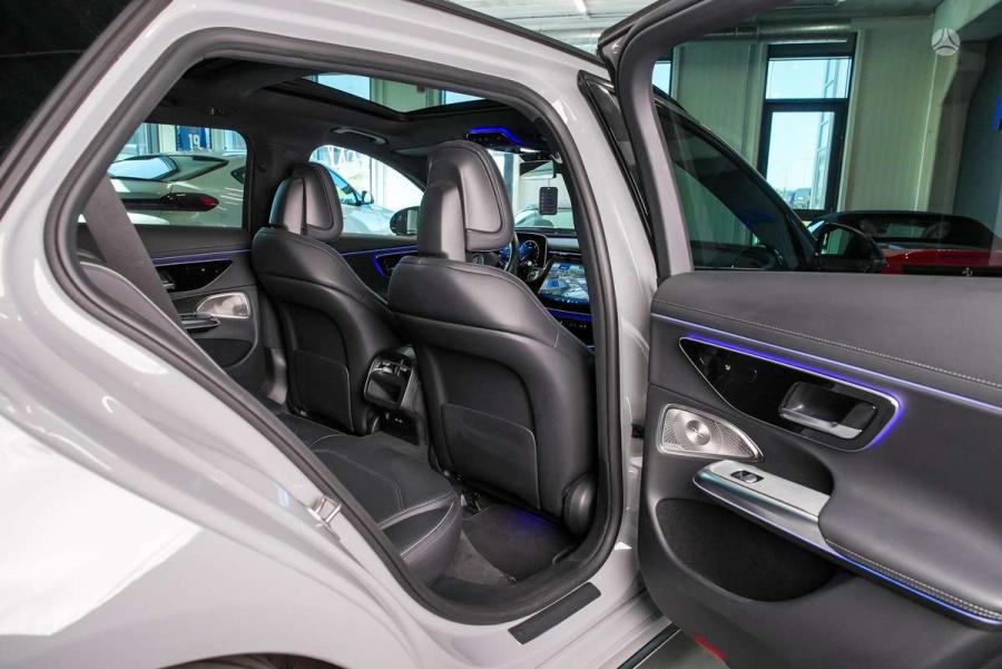 Серый Мерседес E 220 2024 в Каунас, объемом двигателя 1.99 л и пробегом 41 тыс. км за 52950 €, фото 35 на AUTOMOTO.COM.LV