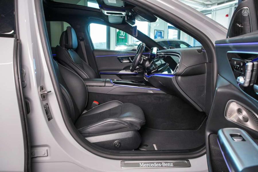 Серый Мерседес E 220 2024 в Каунас, объемом двигателя 1.99 л и пробегом 41 тыс. км за 52950 €, фото 37 на AUTOMOTO.COM.LV