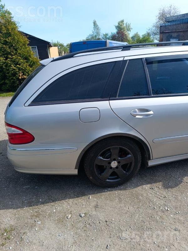 Mercedes-Benz E 220 2004 in Ventspils, with an engine capacity of 2.20 L and mileage of 268 thousand km for 3500 €, photo 4 on AUTOMOTO.COM.LV