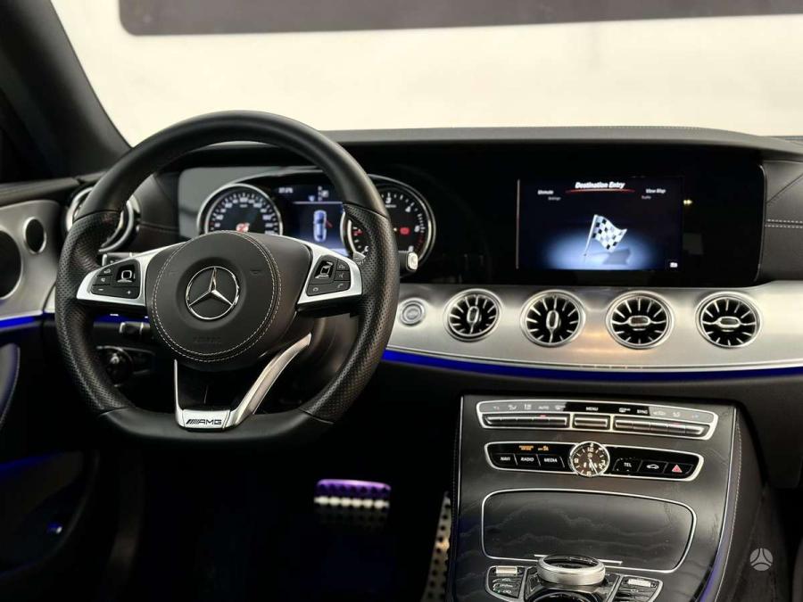 Sarkans Mercedes-Benz E 220 2018 Viļņa, ar dzinēja tilpumu 1.95 L un nobraukumu 43 tūkst. km par 29999 €, foto 15 vietnē AUTOMOTO.COM.LV