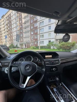 Красный Мерседес E 220 2009 в Рига, объемом двигателя 2.20 л и пробегом 335 тыс. км за 6350 €, фото 13 на AUTOMOTO.COM.LV
