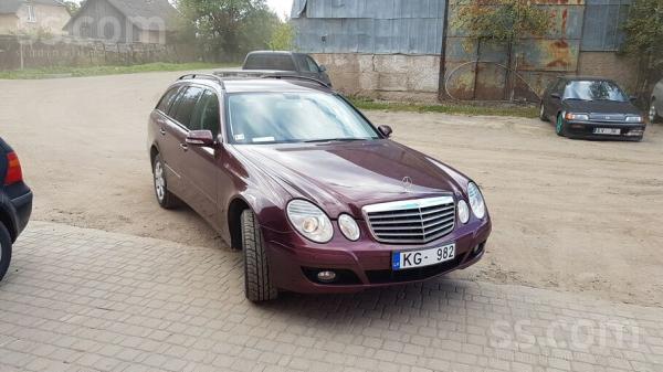 Red Mercedes-Benz E 220 2007 in Riga, with an engine capacity of 2.20 L and mileage of 278 thousand km for 2989 €, photo 2 on AUTOMOTO.COM.LV