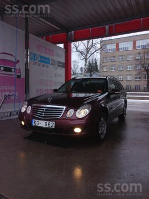 Красный Мерседес E 220 2007 в Рига, объемом двигателя 2.20 л и пробегом 278 тыс. км за 2989 €, фото 11 на AUTOMOTO.COM.LV