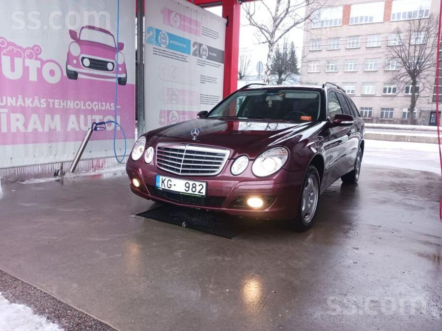 Красный Мерседес E 220 2007 в Рига, объемом двигателя 2.20 л и пробегом 278 тыс. км за 2989 €, фото 12 на AUTOMOTO.COM.LV