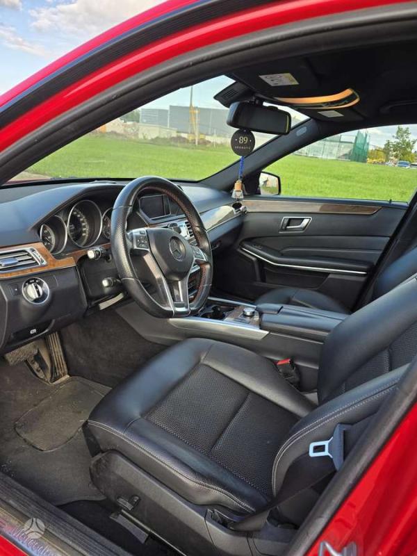 Sarkans Mercedes-Benz E 220 2013 Šauļi, ar dzinēja tilpumu 2.14 L un nobraukumu 314 tūkst. km par 7850 €, foto 7 vietnē AUTOMOTO.COM.LV