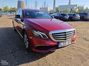Red Mercedes-Benz E 220 2017 in Kaunas, with an engine capacity of 2.00 L and mileage of 365 thousand km for 9655 €, photo 13 on AUTOMOTO.COM.LV