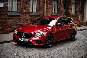 Sarkans Mercedes-Benz E 220 2017 Rīga, ar dzinēja tilpumu 2.00 L un nobraukumu 254 tūkst. km par 18950 €, foto 1 vietnē AUTOMOTO.COM.LV