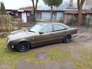 Mercedes-Benz E 220 1996 in Vilnius, with an engine capacity of 2.20 L and mileage of 3050 thousand km for 950 €, photo  on AUTOMOTO.COM.LV
