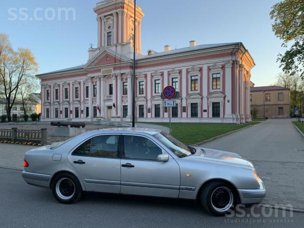 Мерседес E 220 1997 в Елгава, объемом двигателя 2.20 л и пробегом 370 тыс. км за 654 €, фото 3 на AUTOMOTO.COM.LV