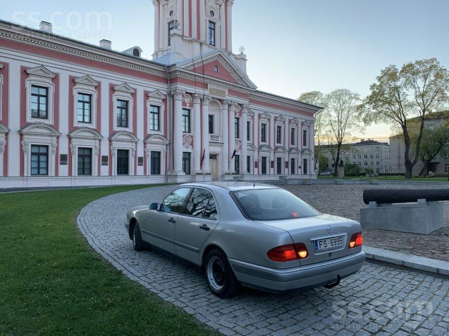 Мерседес E 220 1997 в Елгава, объемом двигателя 2.20 л и пробегом 370 тыс. км за 654 €, фото 7 на AUTOMOTO.COM.LV