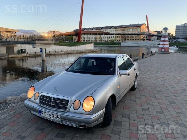 Мерседес E 220 1997 в Елгава, объемом двигателя 2.20 л и пробегом 370 тыс. км за 654 €, фото 9 на AUTOMOTO.COM.LV