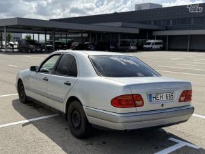 Мерседес E 220 1997 в Паневежис, объемом двигателя 2.20 л и пробегом 265 тыс. км за 650 €, фото 9 на AUTOMOTO.COM.LV