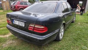 Mercedes-Benz E 220 2000 Marijampole, ar dzinēja tilpumu 2.20 L un nobraukumu 321 tūkst. km par 1200 €, foto 7 vietnē AUTOMOTO.COM.LV