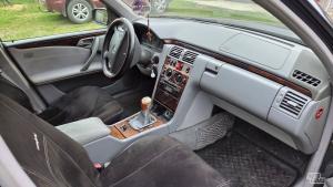 Mercedes-Benz E 220 2000 Marijampole, ar dzinēja tilpumu 2.20 L un nobraukumu 321 tūkst. km par 1200 €, foto 8 vietnē AUTOMOTO.COM.LV