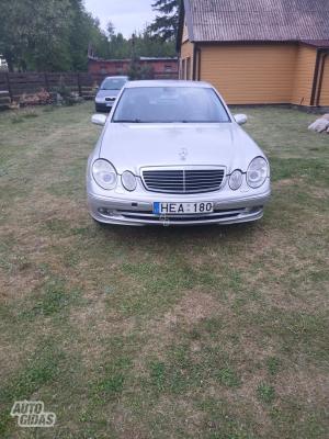 Mercedes-Benz E 220 2002 Panevēža, ar dzinēja tilpumu 2.20 L un nobraukumu 398 tūkst. km par 1200 €, foto  vietnē AUTOMOTO.COM.LV