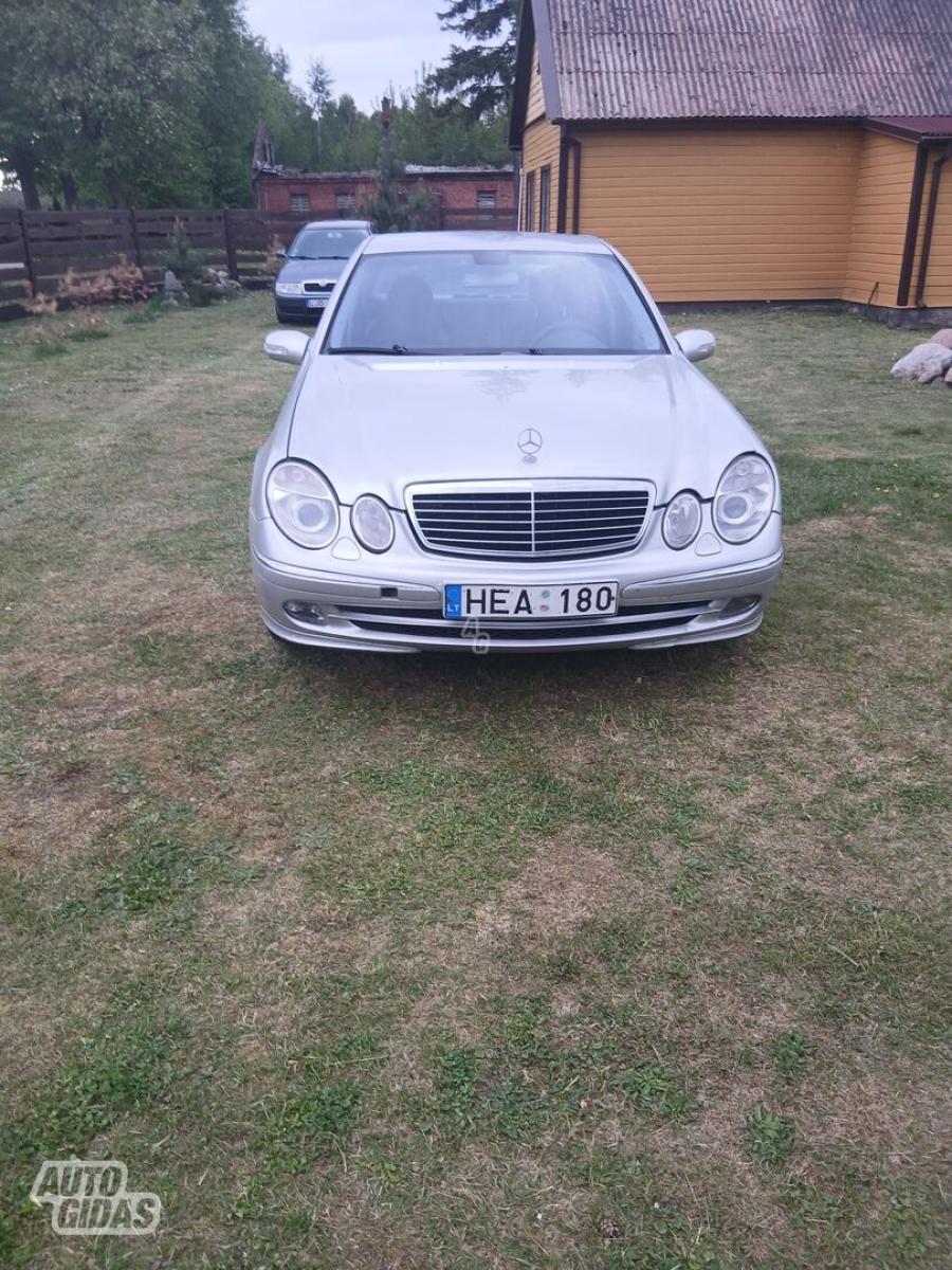Mercedes-Benz E 220 2002 Panevēža, ar dzinēja tilpumu 2.20 L un nobraukumu 398 tūkst. km par 1200 €, foto 1 vietnē AUTOMOTO.COM.LV