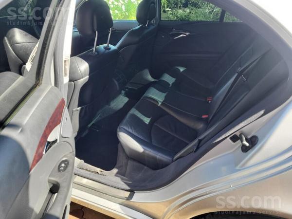 Mercedes-Benz E 220 2002 in Daugavpils, with an engine capacity of 2.20 L and mileage of 341 thousand km for 2450 €, photo 7 on AUTOMOTO.COM.LV