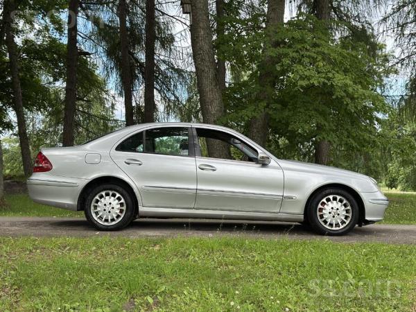 Мерседес E 220 2002 в Резекне, объемом двигателя 2.20 л и пробегом 267 тыс. км за 2250 €, фото 4 на AUTOMOTO.COM.LV