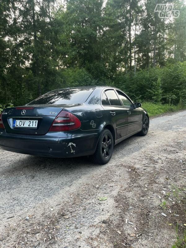 Mercedes-Benz E 220 2002 in Alytus, with an engine capacity of 2.20 L and mileage of 389 thousand km for 1000 €, photo 5 on AUTOMOTO.COM.LV