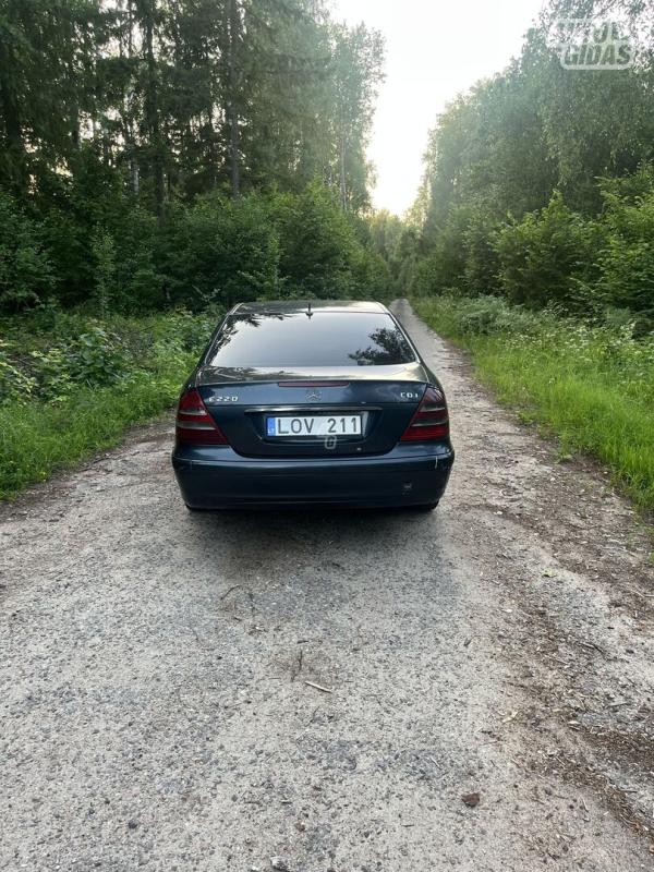Mercedes-Benz E 220 2002 in Alytus, with an engine capacity of 2.20 L and mileage of 389 thousand km for 1000 €, photo 6 on AUTOMOTO.COM.LV