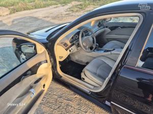 Мерседес E 220 2002 в Каунас, объемом двигателя 2.20 л и пробегом 395 тыс. км за 2200 €, фото 4 на AUTOMOTO.COM.LV