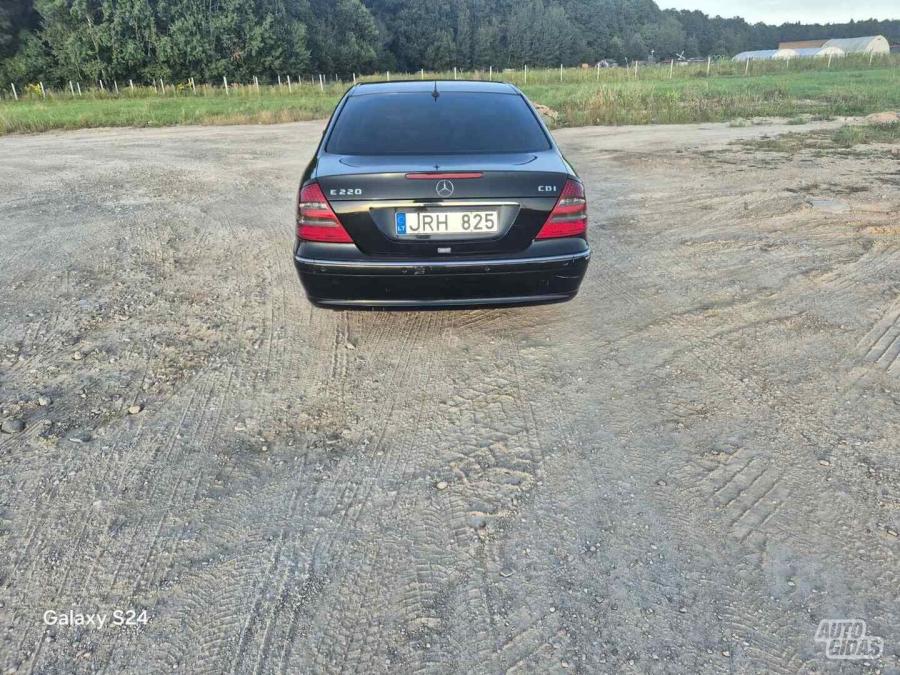 Мерседес E 220 2002 в Каунас, объемом двигателя 2.20 л и пробегом 395 тыс. км за 2200 €, фото 6 на AUTOMOTO.COM.LV