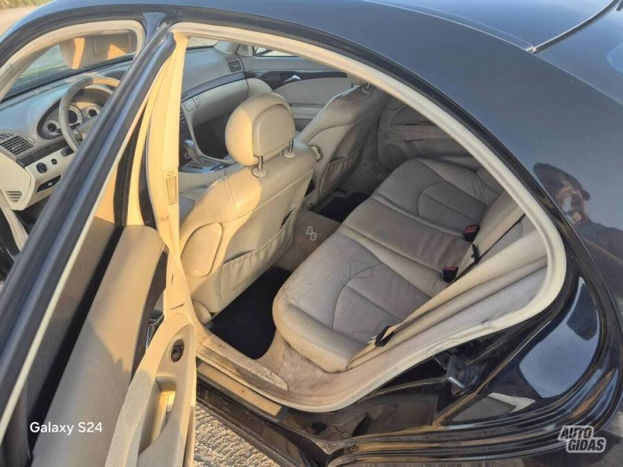 Мерседес E 220 2002 в Каунас, объемом двигателя 2.20 л и пробегом 395 тыс. км за 2200 €, фото 7 на AUTOMOTO.COM.LV