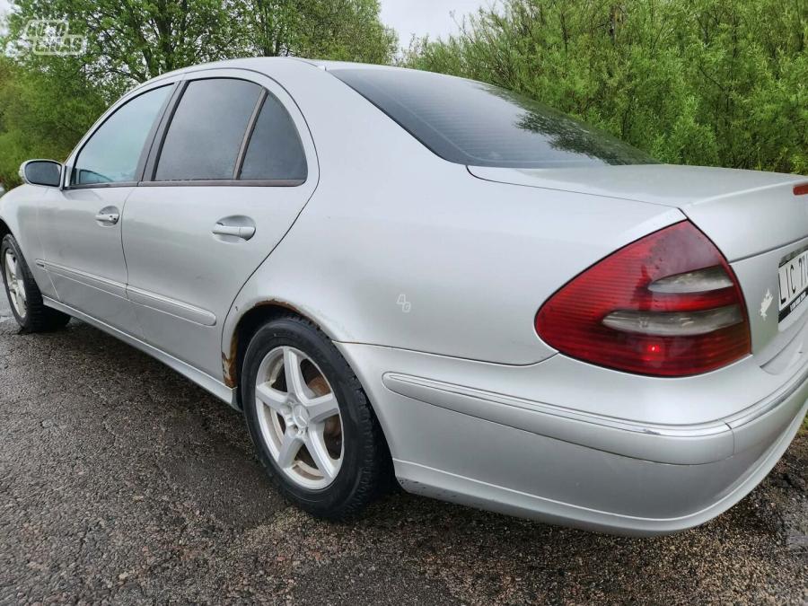 Мерседес E 220 2003 в Вильнюс, объемом двигателя 2.20 л и пробегом 528 тыс. км за 900 €, фото 5 на AUTOMOTO.COM.LV