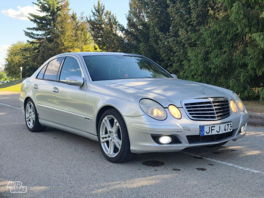 Mercedes-Benz E 220 2003 in Jonava, with an engine capacity of 2.20 L and mileage of 448 thousand km for 1500 €, photo 10 on AUTOMOTO.COM.LV