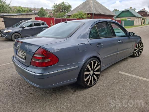 Mercedes-Benz E 220 2003 in Daugavpils, with an engine capacity of 2.20 L and mileage of 334 thousand km for 2400 €, photo 1 on AUTOMOTO.COM.LV