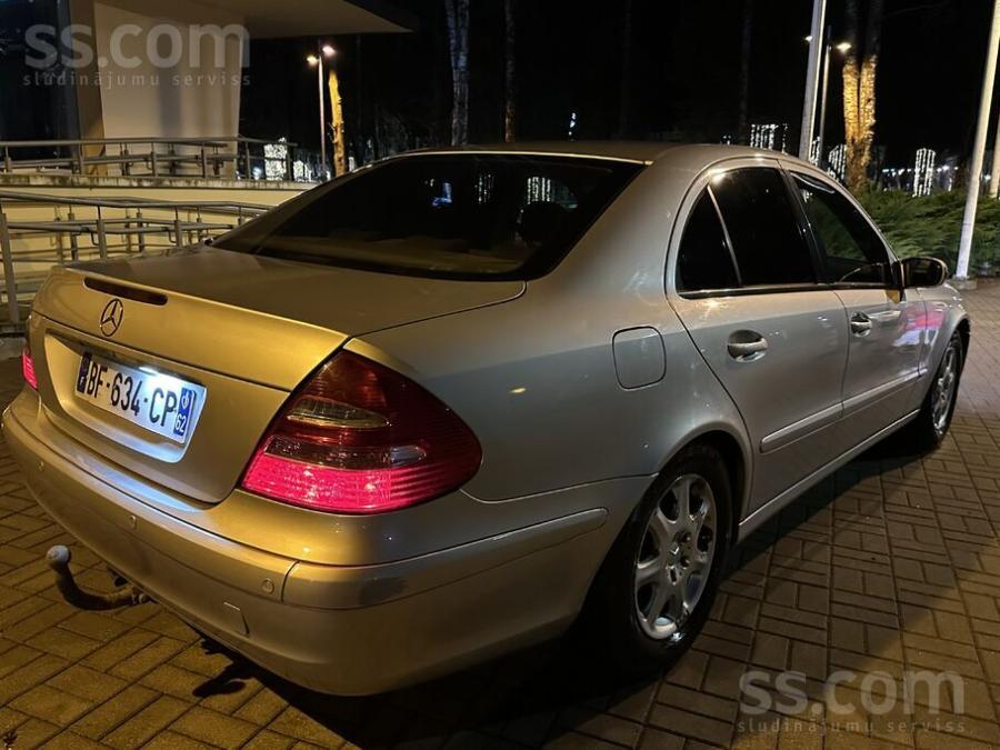 Mercedes-Benz E 220 2004 in Daugavpils, with an engine capacity of 2.20 L and mileage of 333 thousand km for 2150 €, photo 5 on AUTOMOTO.COM.LV