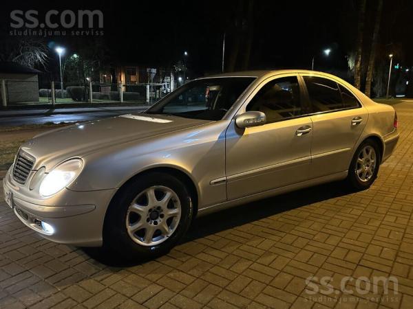 Mercedes-Benz E 220 2004 in Daugavpils, with an engine capacity of 2.20 L and mileage of 333 thousand km for 2150 €, photo 8 on AUTOMOTO.COM.LV