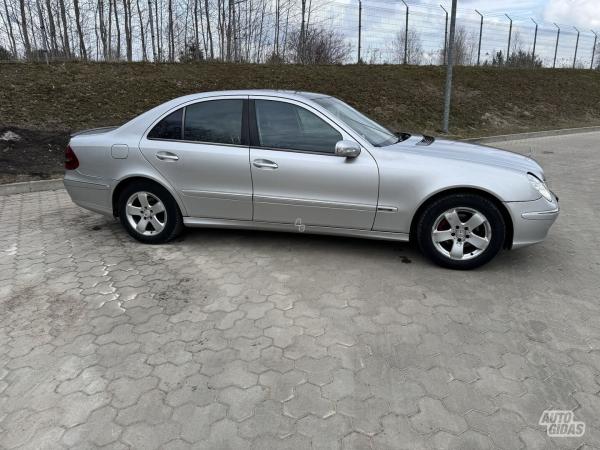 Mercedes-Benz E 220 2004 in Vilnius, with an engine capacity of 2.20 L and mileage of 383 thousand km for 1650 €, photo 4 on AUTOMOTO.COM.LV