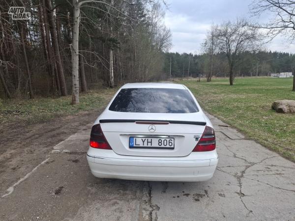 Mercedes-Benz E 220 2004 in Vilnius, with an engine capacity of 2.20 L and mileage of 340 thousand km for 1890 €, photo 5 on AUTOMOTO.COM.LV