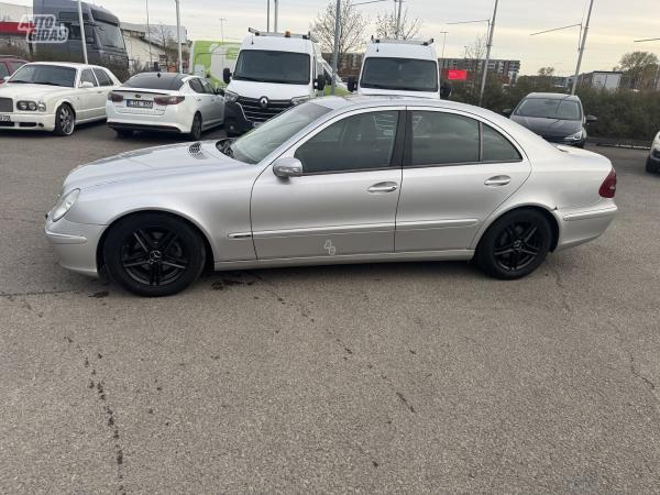 Mercedes-Benz E 220 2004 Viļņa, ar dzinēja tilpumu 2.20 L un nobraukumu 317 tūkst. km par 2350 €, foto 4 vietnē AUTOMOTO.COM.LV