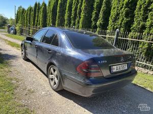 Mercedes-Benz E 220 2004 in Jonava, with an engine capacity of 2.20 L and mileage of 370 thousand km for 1400 €, photo 5 on AUTOMOTO.COM.LV