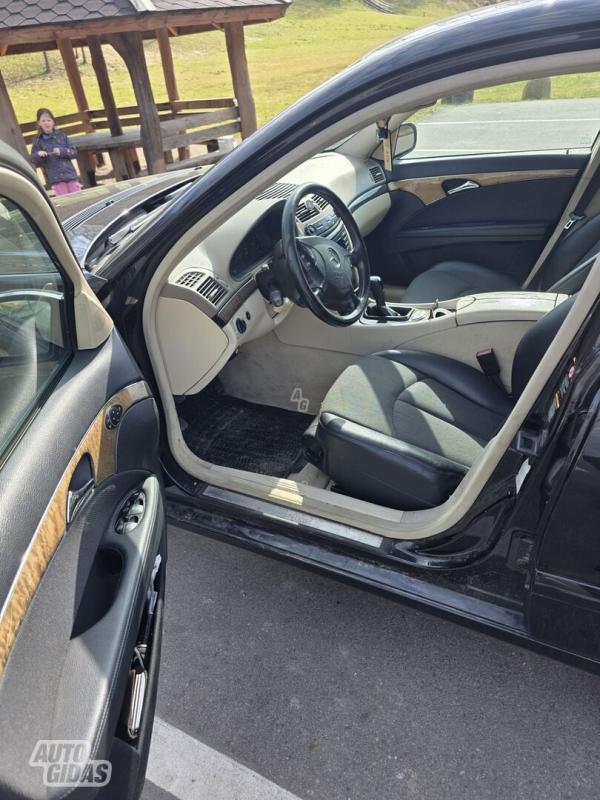 Mercedes-Benz E 220 2004 in Silale, with an engine capacity of 2.20 L and mileage of 439 thousand km for 1500 €, photo 5 on AUTOMOTO.COM.LV