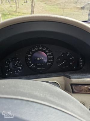 Mercedes-Benz E 220 2004 in Silale, with an engine capacity of 2.20 L and mileage of 439 thousand km for 1500 €, photo 9 on AUTOMOTO.COM.LV