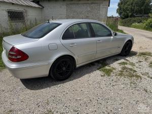 Мерседес E 220 2004 в Вильнюс, объемом двигателя 2.20 л и пробегом 317 тыс. км за 2400 €, фото 7 на AUTOMOTO.COM.LV