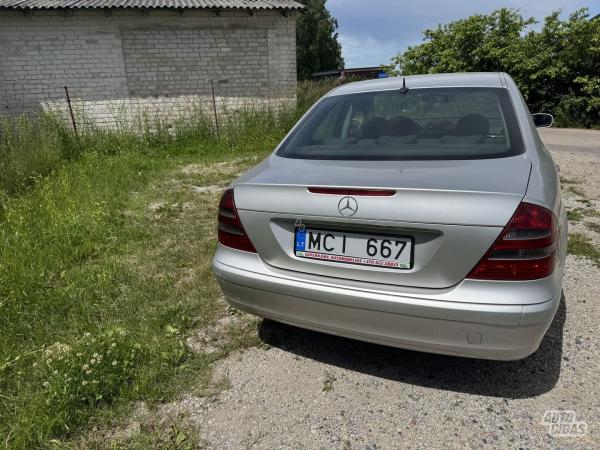 Mercedes-Benz E 220 2004 Viļņa, ar dzinēja tilpumu 2.20 L un nobraukumu 317 tūkst. km par 2400 €, foto 7 vietnē AUTOMOTO.COM.LV